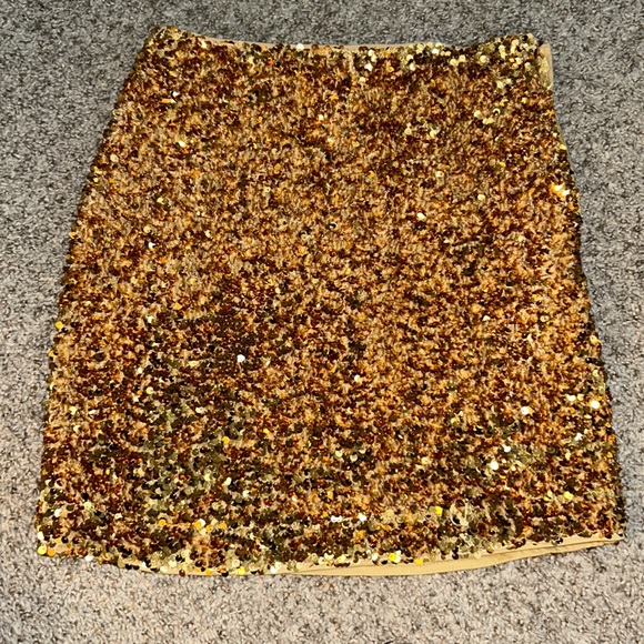 H&M | Skirts | Hm Fun Sparkle Gold Sequin Mini Skirt | Poshmark